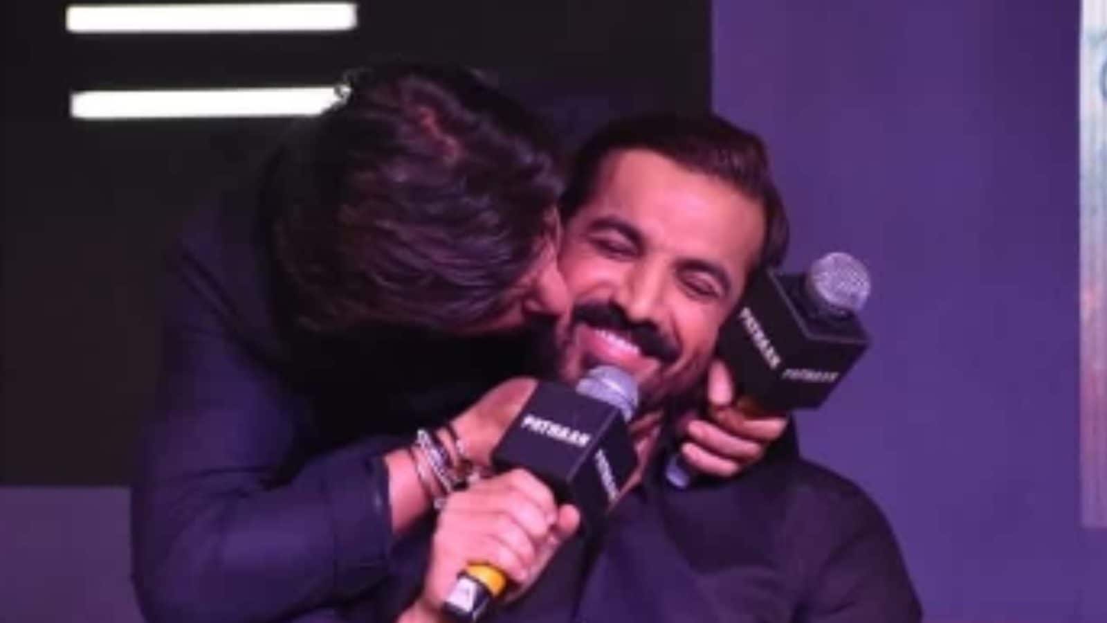Did Shah Rukh Khan Just Confirm That John Abraham's Jim Is Alive in ...