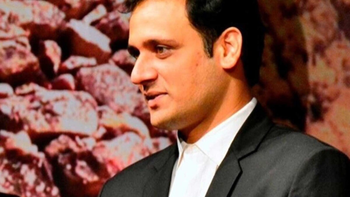 Vikram Gaikwad To Play Swami Samarth Ramdas In Raghuveer; Poster Out ...