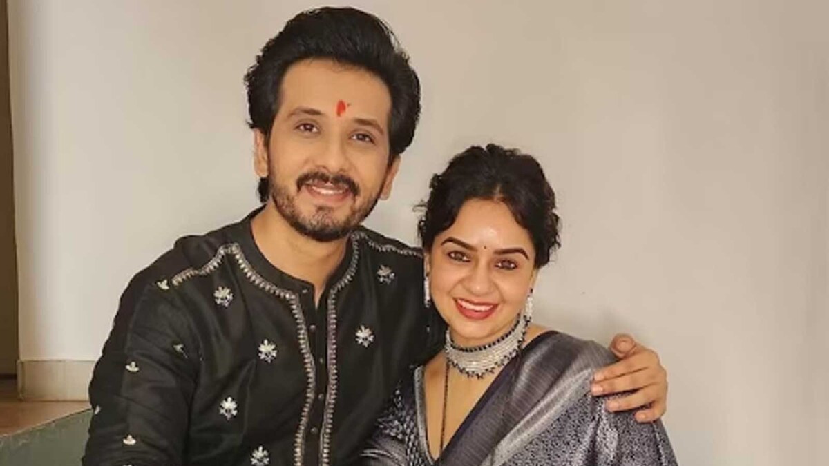 'Want More of This': Abhijeet Khandkekar, Sukhada Khankekar Complete 10 ...