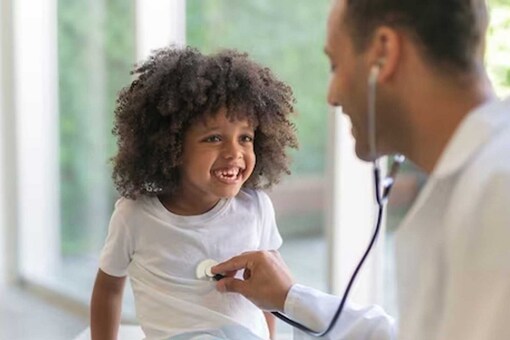 Tips To Reduce Your Child’s Fear Of Routine Checkups - News18