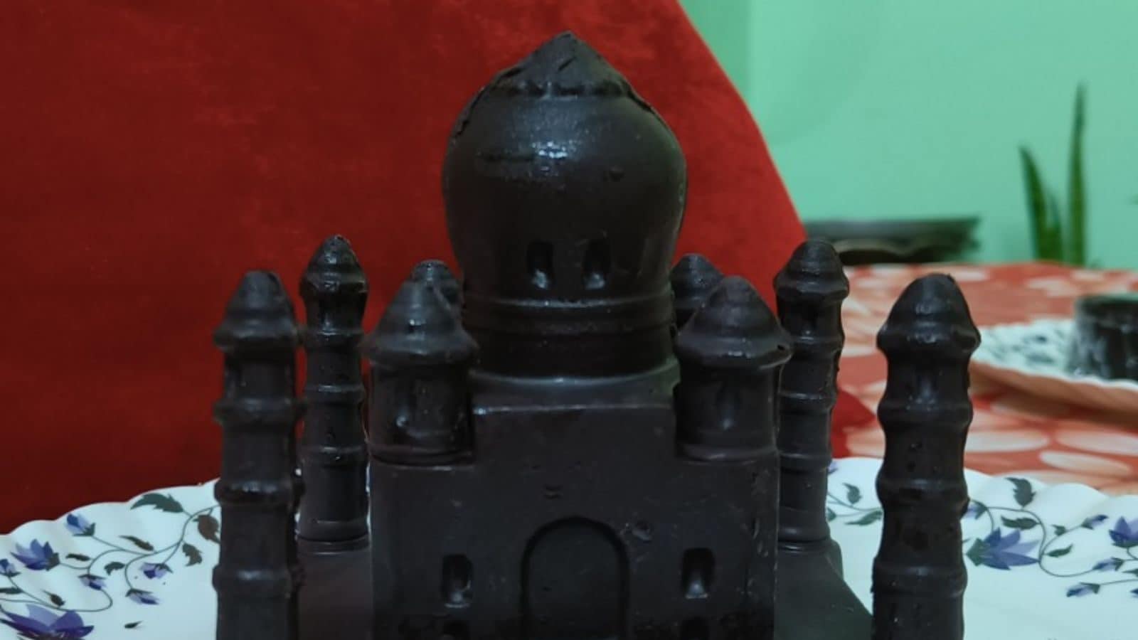 Chocolate Taj Mahal? Siliguri Woman Sells Hand-Made Chocolates for ...