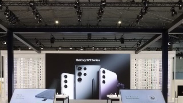 MWC 2023: Samsung To Showcase New Galaxy S23 Series Smartphones And Laptops | Tech News - News18