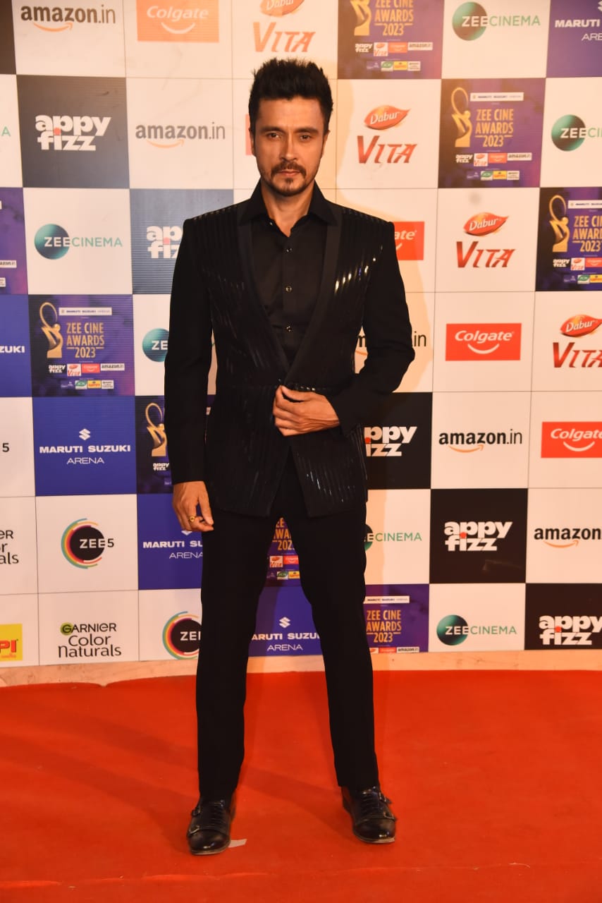 Kiara Advani, Alia Bhatt, Varun Dhawan, Kriti Sanon, Kartik Aaryan ...