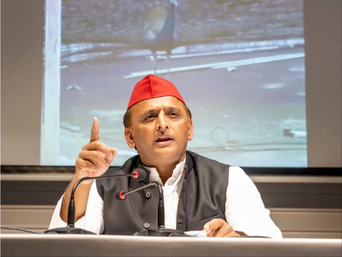 Adityanath Talking About 'Tamancha' to Divert Attention: Akhilesh Yadav ...