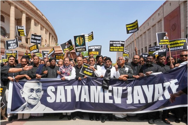 'Geedad Ikatthe Hokar Bhi Ladein Toh...': BJP Leader on Oppn Unity ...