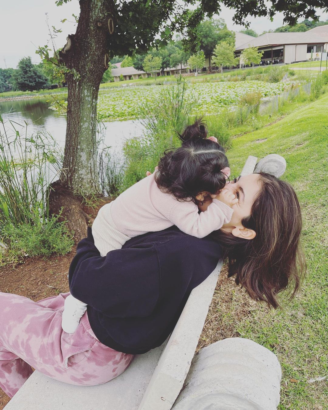 Sonam Kapoor Shares Adorable Photo With Son Vayu, Check Out Actresses ...