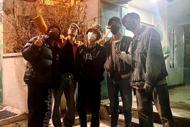 BTS: Suga Drops Almost OT7 Pic as Bangtan Meets Their Jin Hyung ...