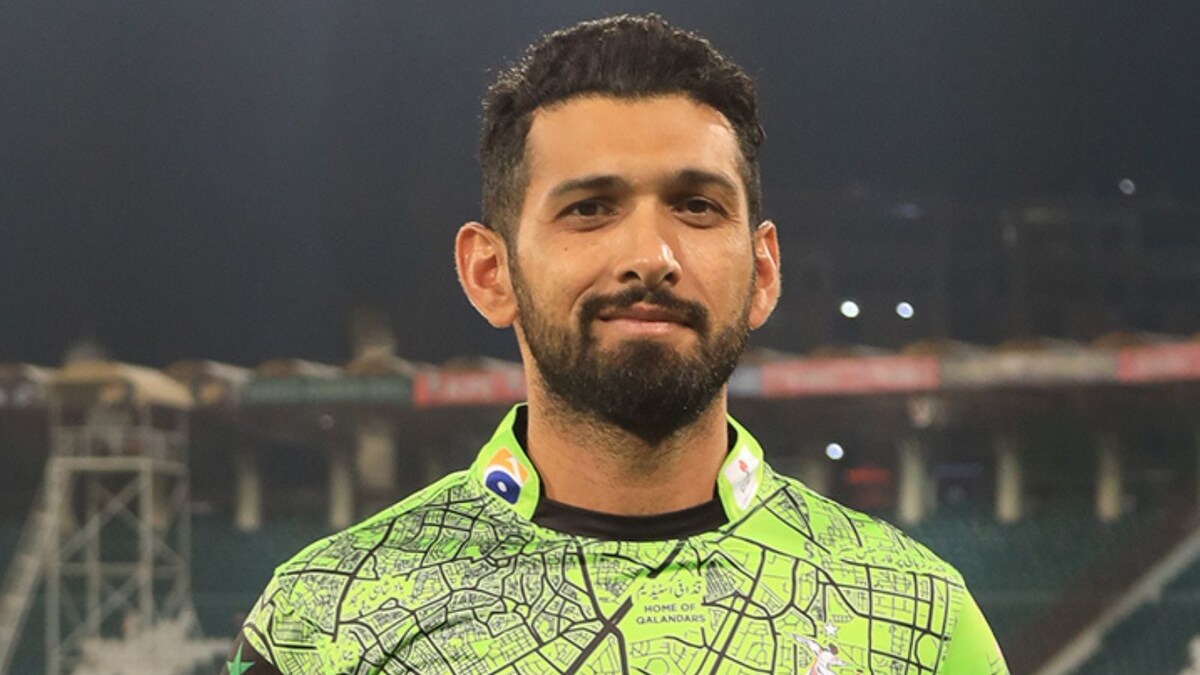 Watch: 'Superman' Sikandar Raza's Blinder To Save Six In PSL - News18