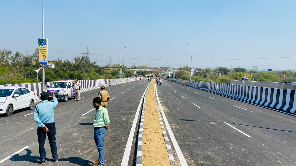 Delhi's Ashram Flyover Reopens, Heavy Vehicles Not Allowed For Now ...