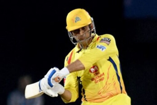 'The GOAT Finisher': Fans Astounded by MS Dhoni’s 20th Over Statistics ...