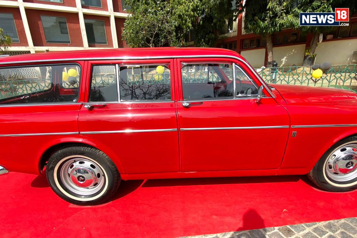 Volvo Station Wagon 1965 Model in Pics: See Design, Interior, Features ...