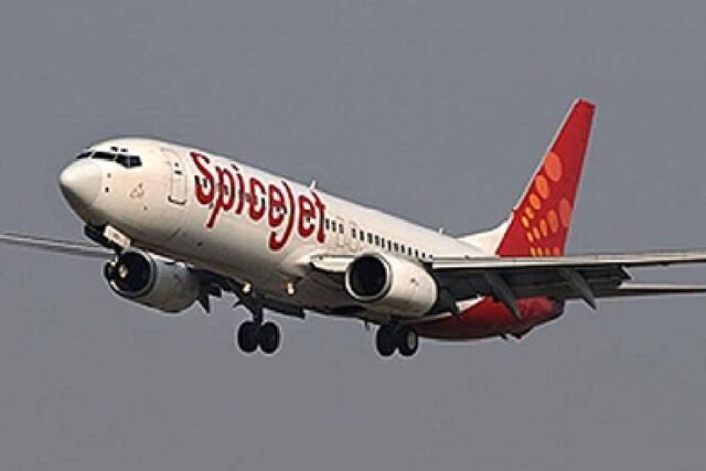 Srinagar-bound SpiceJet Flight Returns to Delhi Airport Due to False ...