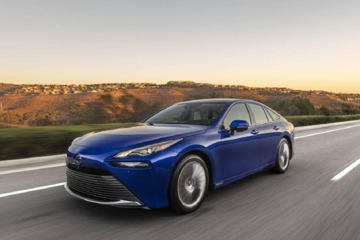 2023 Toyota Mirai FCEV in Pics: Check Futuristic Design, Interiors and ...