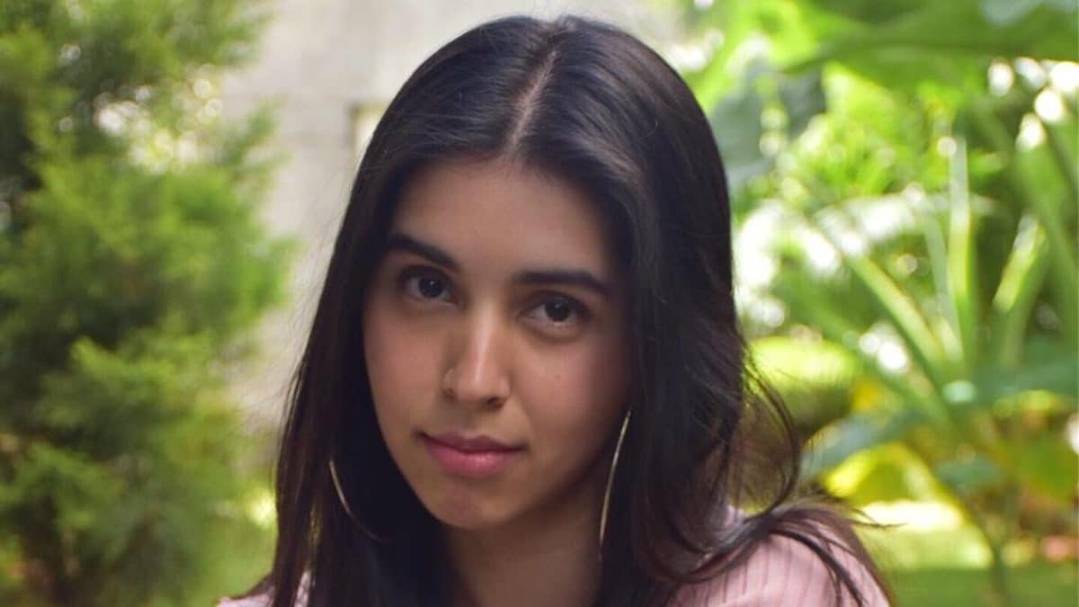 Feels Like Ishq Fame Kajol Chugh Recalls Last Memories Of Satish Kaushik, 'He Was So Full Of ...