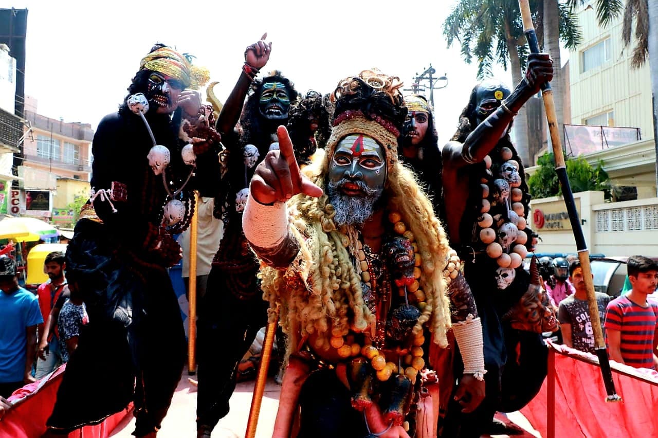 IN PICS: Kashi Celebrates Masan Holi 2023 with Chita Bhasm - News18