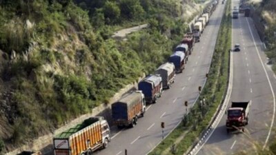 Come April, Pay 18% More Toll on Mumbai-Pune Expressway; Cost of Travel ...