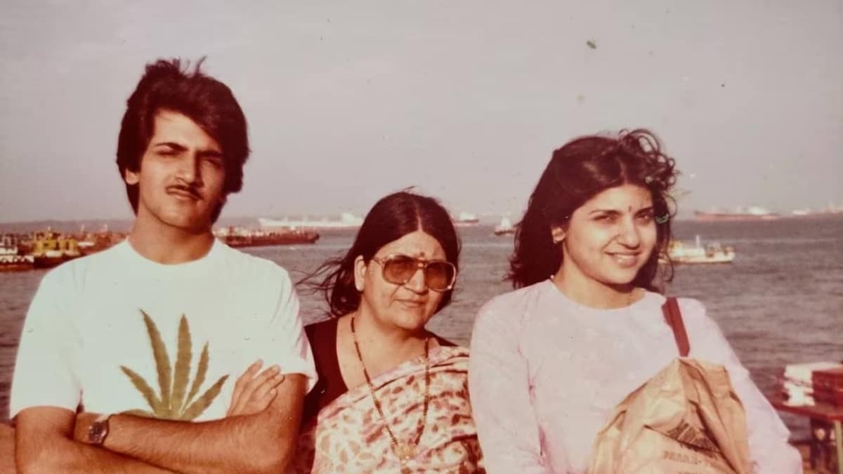 When Raj Kapoor First Noticed Alka Yagnik's Voice And Gave Her A Chance ...