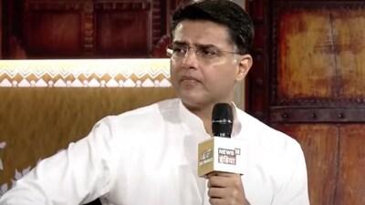 Pilot Meets Family of Ramprasad Meena at Dharna Site, Calls for ...