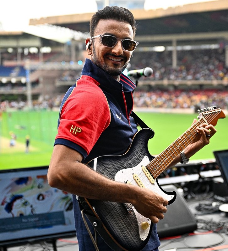 IPL 2023: Universe Boss Chris Gayle Steals the Show at RCB Unbox Event ...