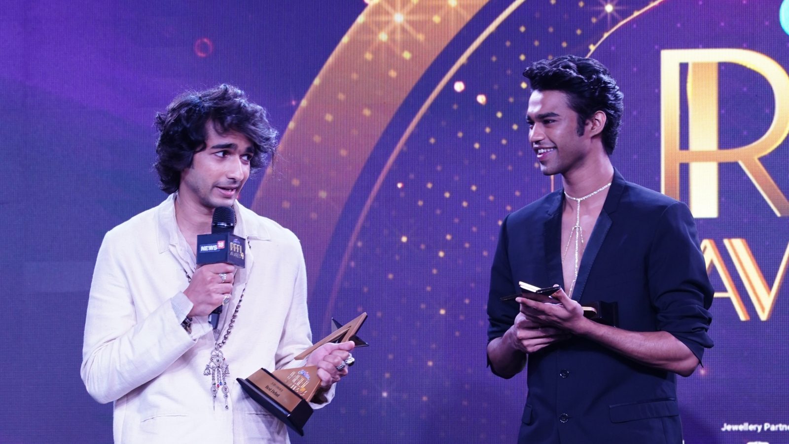 News18 Showsha Reel Awards: Babil Khan, Shantanu Maheshwari Win Best ...