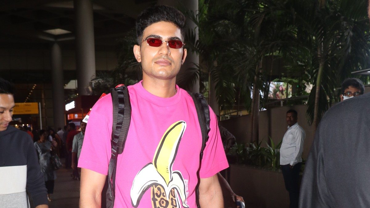 In Pictures: Shubman Gill Spotted Donning Vibrant Shoes and Tee at ...