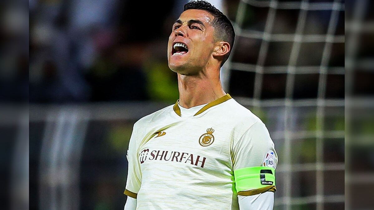 Cristiano Ronaldo Gets Angry, Kicks Bottle as Rival Fans Chants Lionel ...