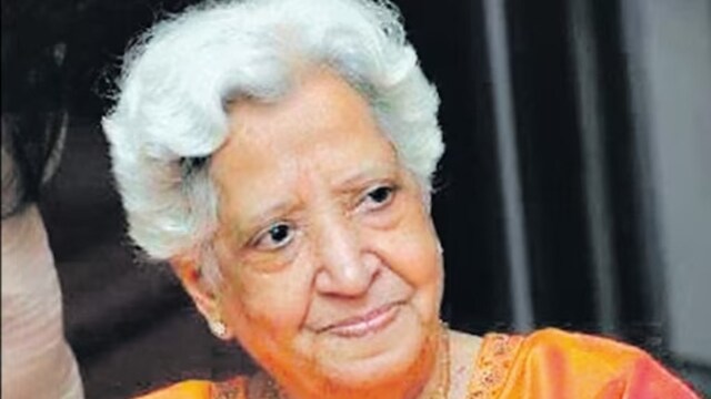 Noted Telugu Writer And Lyricist Arudra’s Wife K Ramalakshmi Passes ...