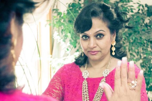 Actress Maadhavi Appeared In 300 Films; Here's How She Looks Now - News18