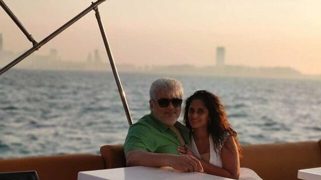Ajith Kumar Spends Time With Wife Shalini In Luxury Yacht In Dubai, See ...