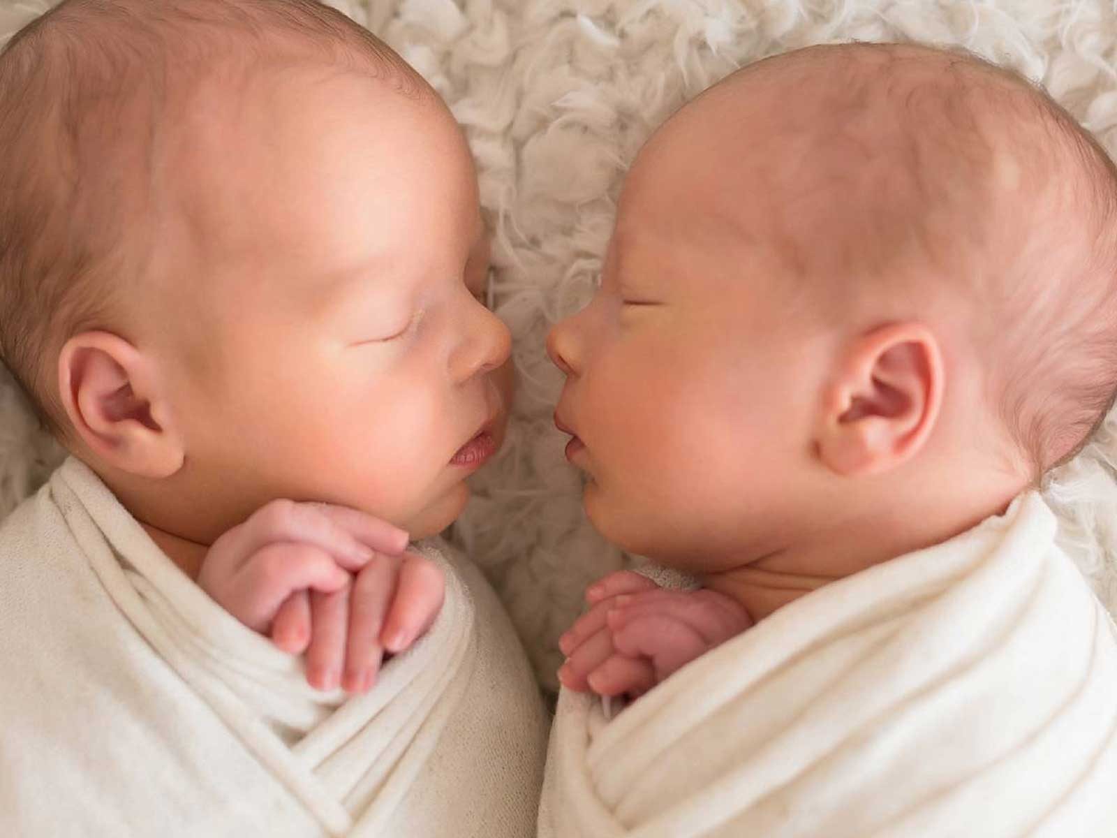 Twin Babies Wallpapers Desktop
