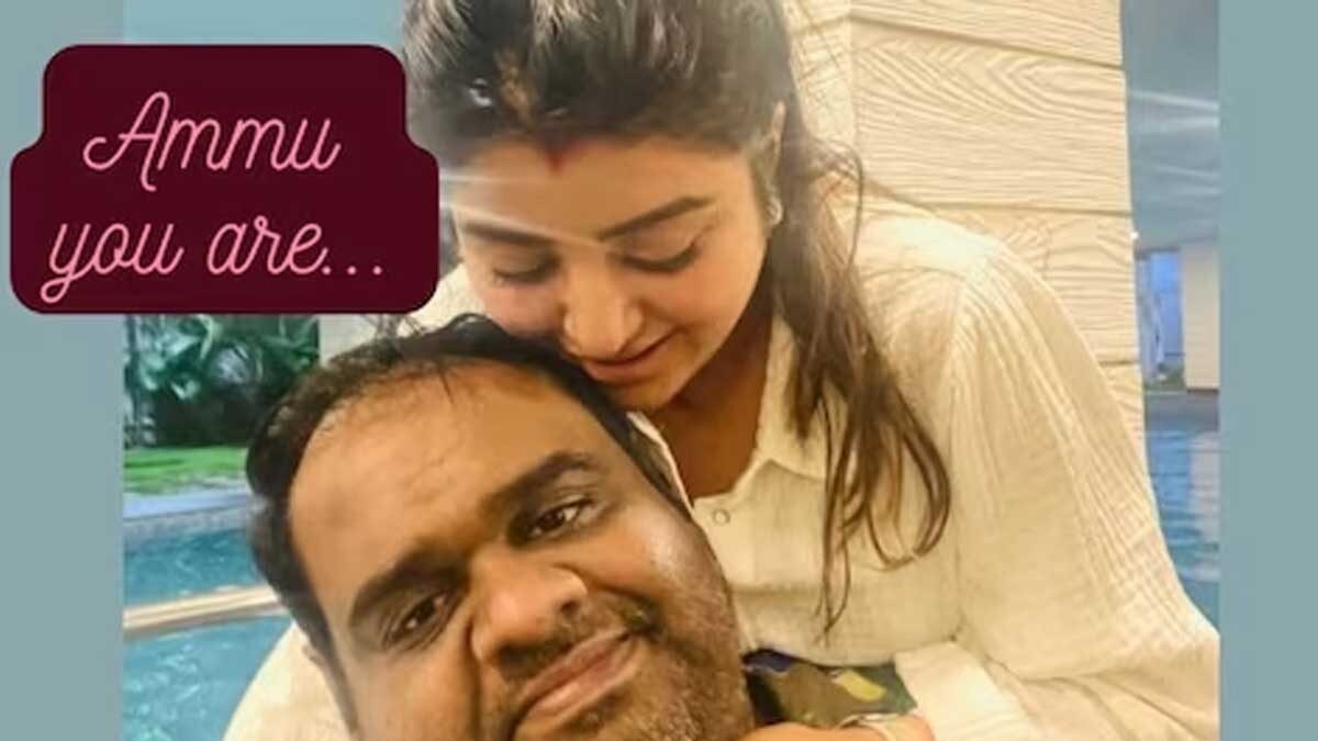 What Ravinder Chandrasekaran Gifted His Wife Mahalakshmi On Her B'day ...