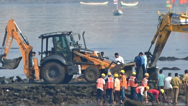 Mahim S Illegal Dargah Its Centuries Old Link To Mumbai Police All