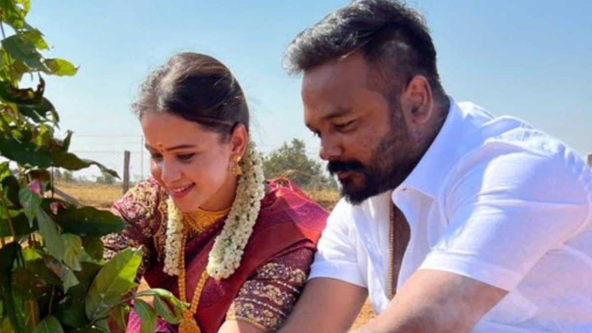 Mani Megalai Shares A Good News With Her Fans; Check Out Her Post - News18