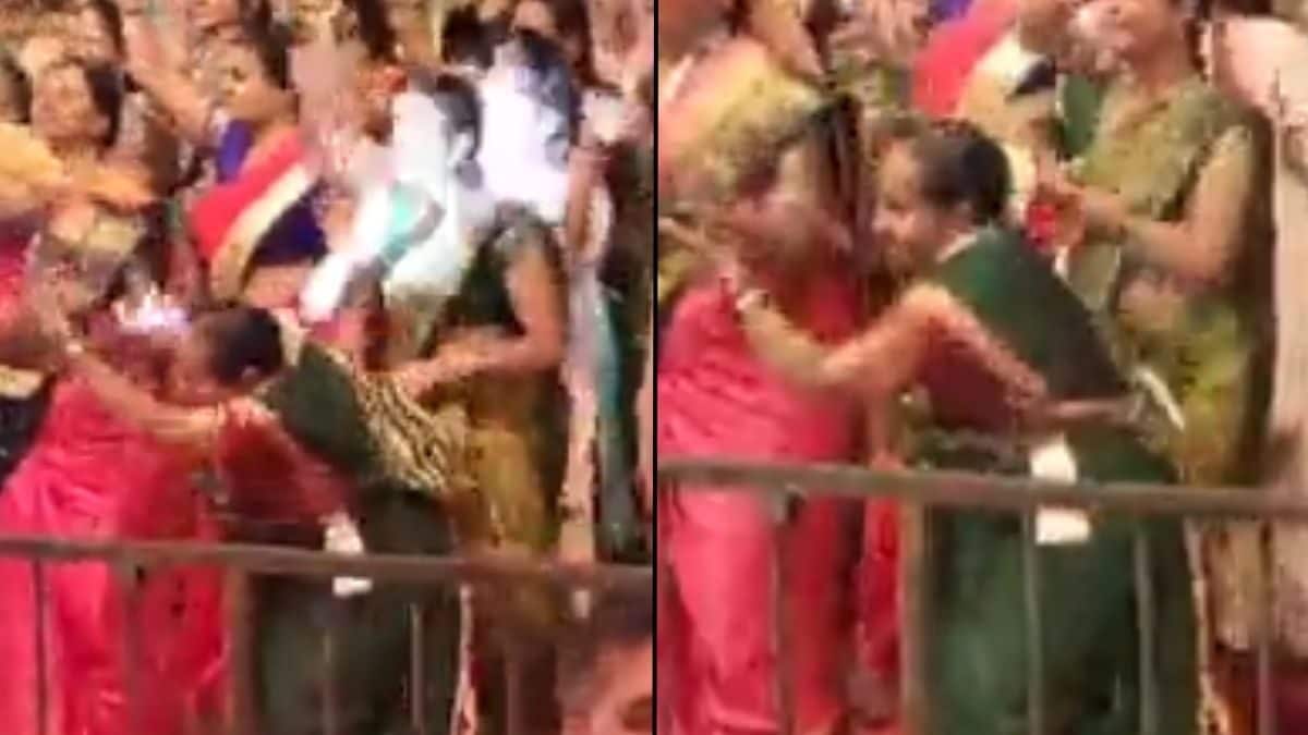 Aaji’s Energetic Dance Moves at Marathi 'Concert' Has Cured Internet's ...