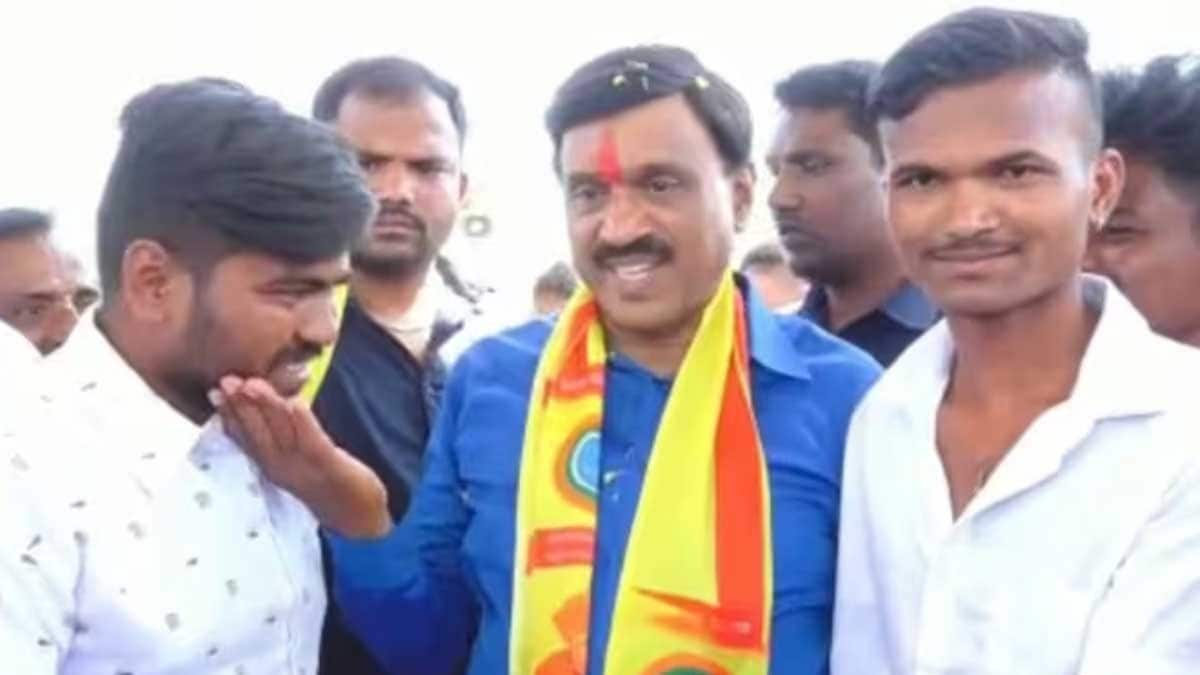 Karnataka Elections: Mining Baron Janardhan Reddy Unveils Symbol ...