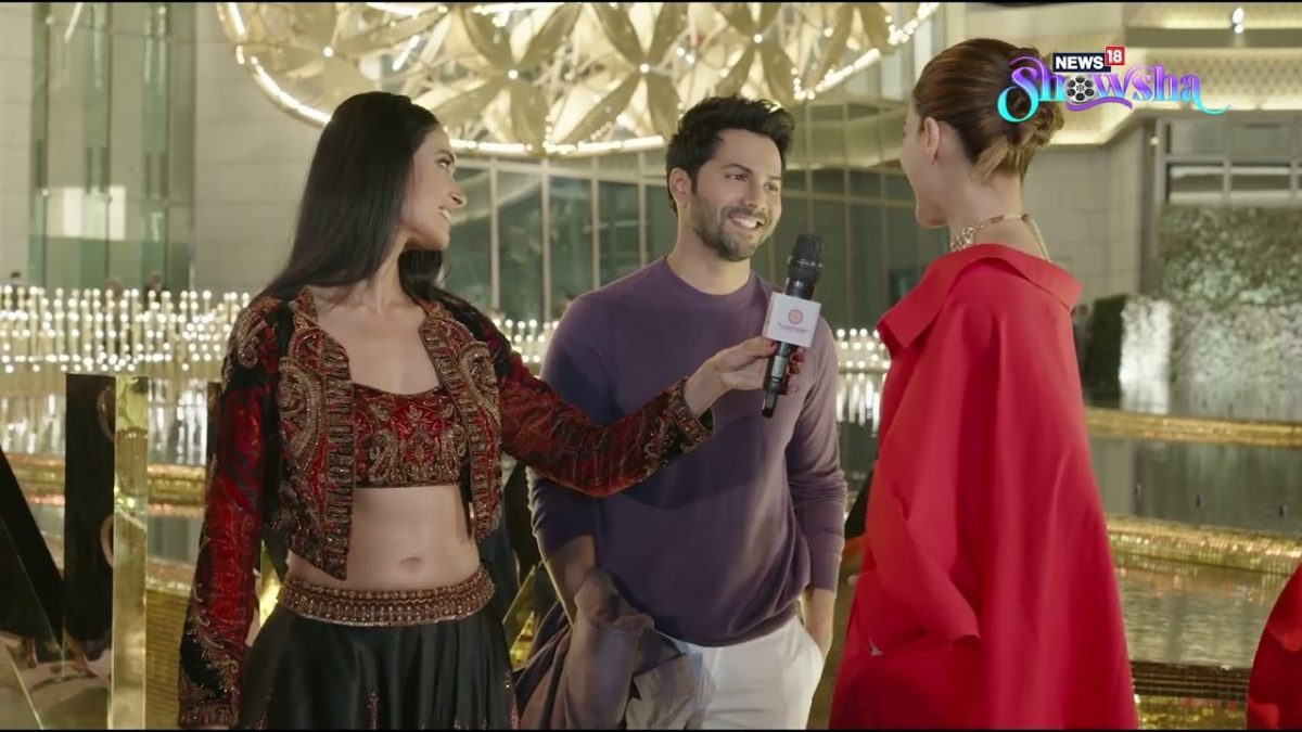 Varun Dhawan Goofs Around With Kriti Sanon, Sarah At The Nita Mukesh ...
