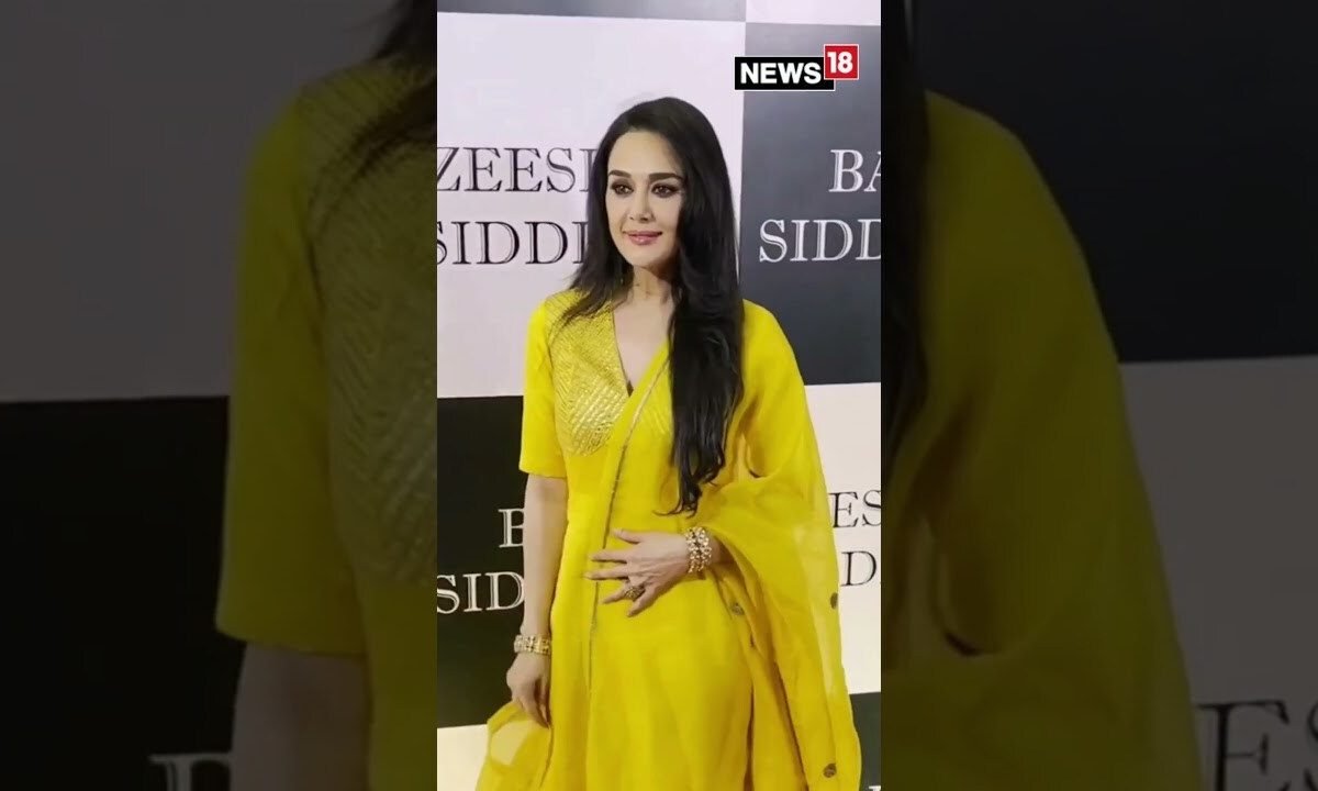 Preity Zinta Looks Graceful As She Arrives At Baba Siddique's Iftar ...