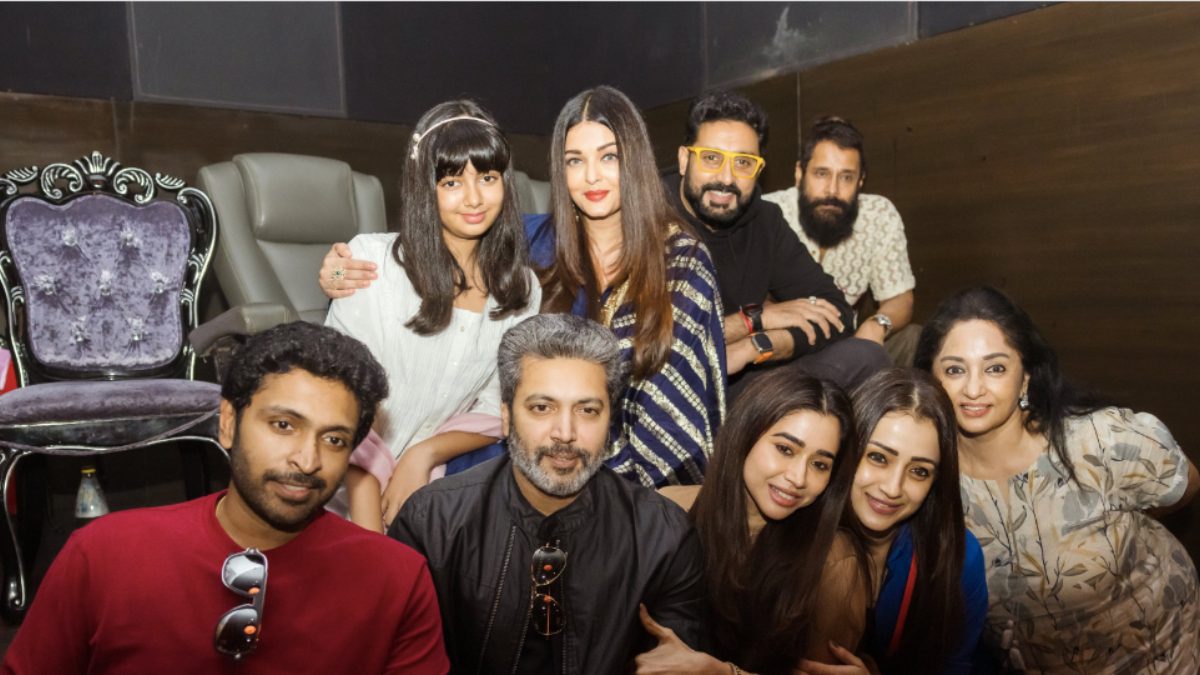Aishwarya Rai Watches Ponniyin Selvan 2 With The Entire Cast; Abhishek ...