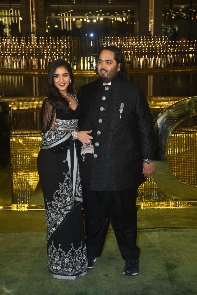 NMACC Event: Nita Ambani-Mukesh Ambani Pose For Paps; Rajinikanth, Alia ...