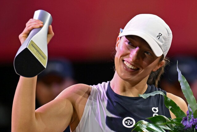 World No. 1 Iga Swiatek Beats Aryna Sabalenka to Win Second Straight Stuttgart Title - News18