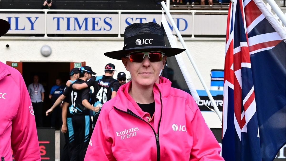 NZ vs SL, 2nd T20: Kim Cotton Makes History as First Female Umpire to ...