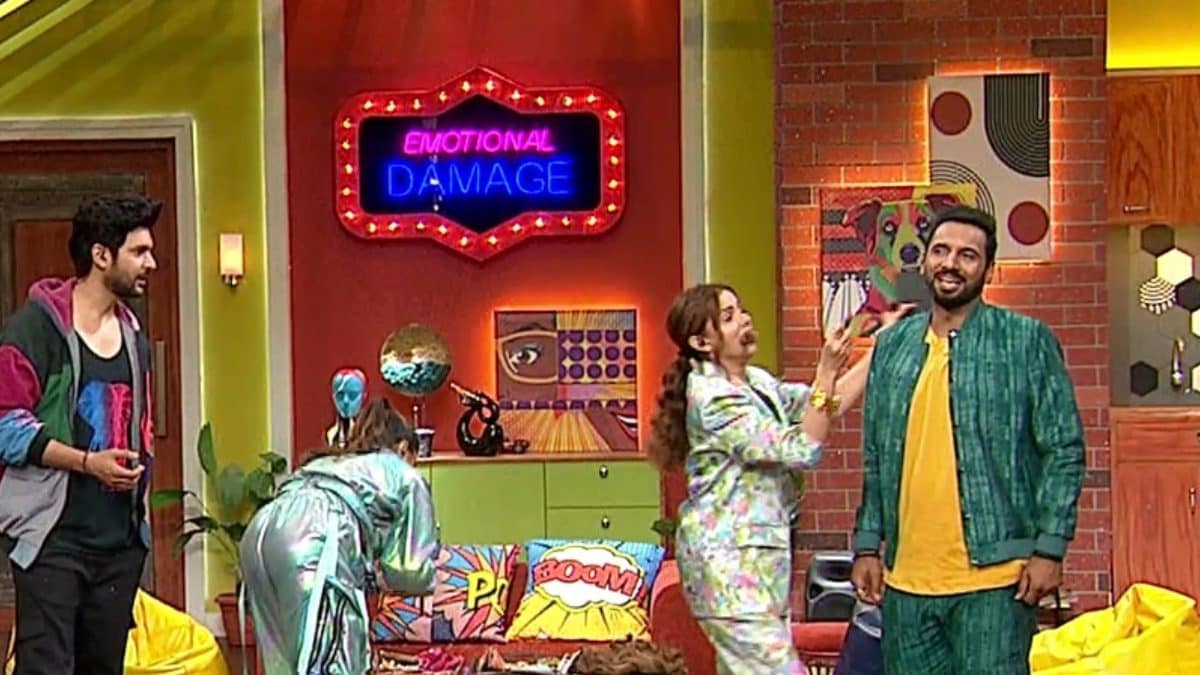 Rashami Desai, Rubina Dilaik Leave All In Splits As They Apply Makeup ...