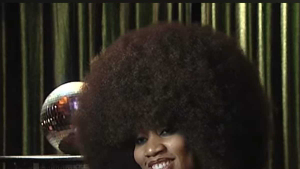 Breaking Beauty Barriers: US Woman Shatters Guinness World Records With ...