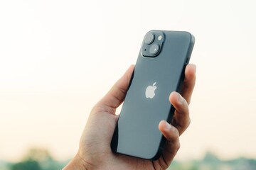 iPhones Users Can Finally Use Google Messages App: Here’s What You Need ...