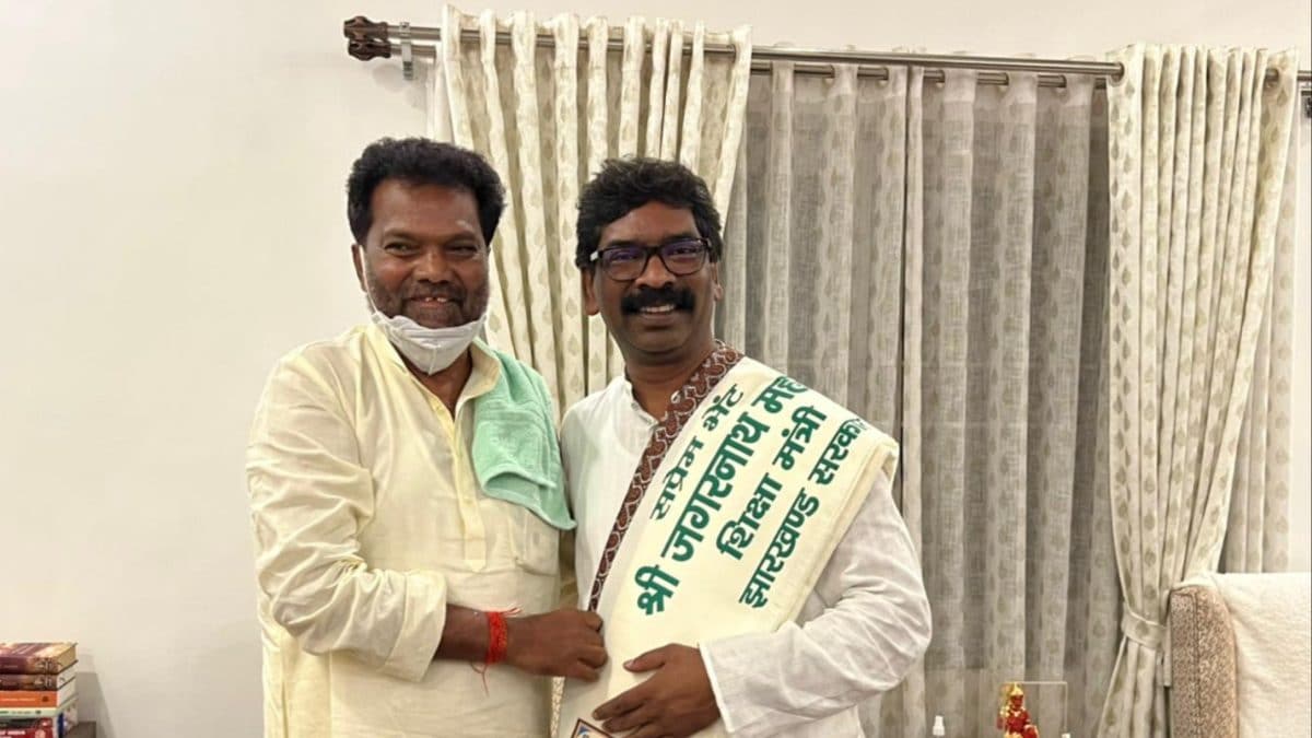 Jharkhand Education Minister Jagarnath Mahto Passes Away in Chennai ...