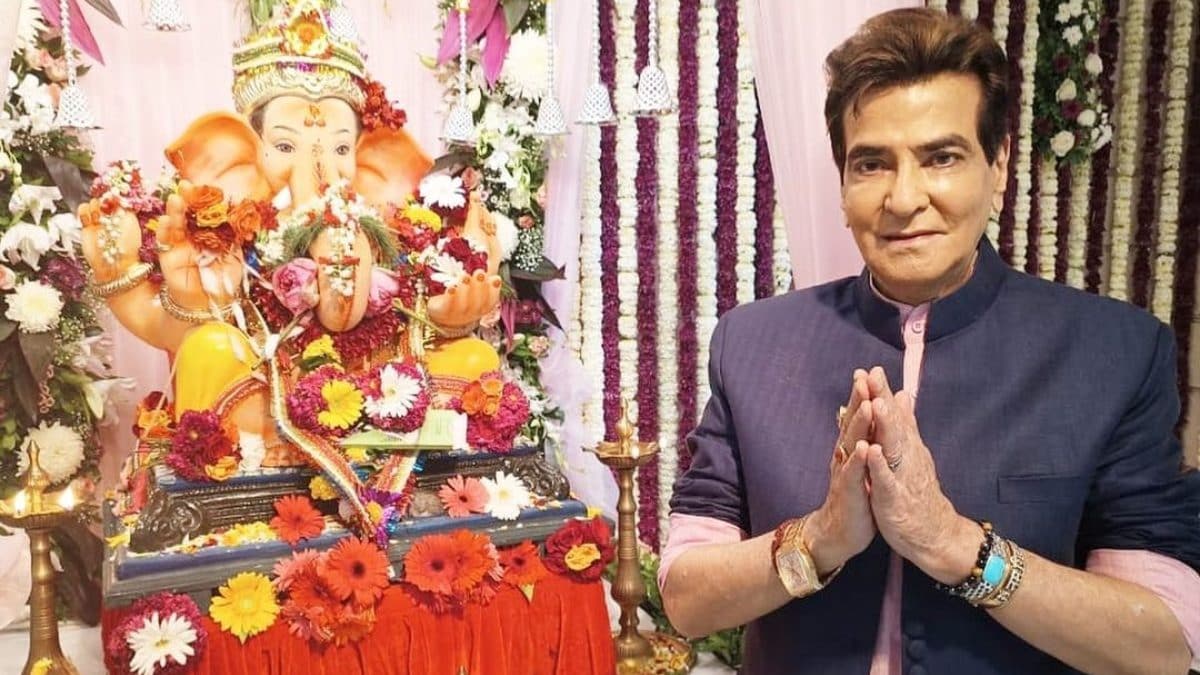 Jeetendra Turns 81: Top 10 Movies of the Bollywood’s Dancing Star ...