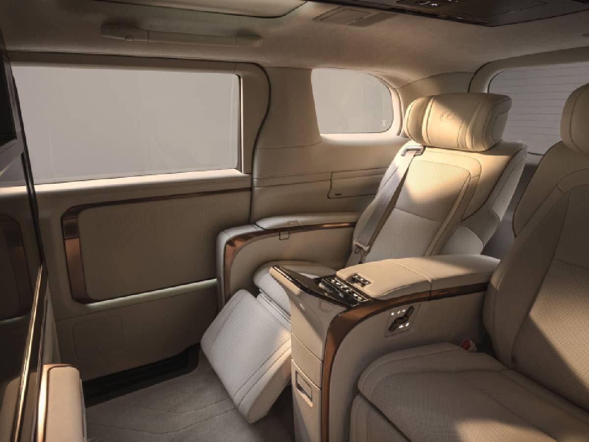 Second-Gen 2023 Lexus LM MPV in Pics: See Design, Features, Interior ...