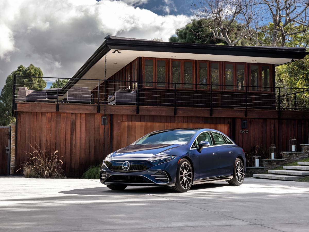 Mercedes-Benz EQS 580 4MATIC Sedan City Edition in Pics: See Design ...