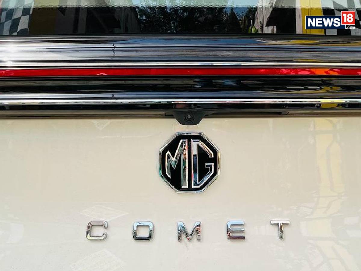 MG Comet EV in Pics: See Design, Features, Interior and More - News18