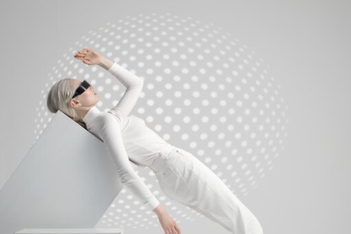 Fashion is Embracing Artificial Intelligence With Computer-generated ...